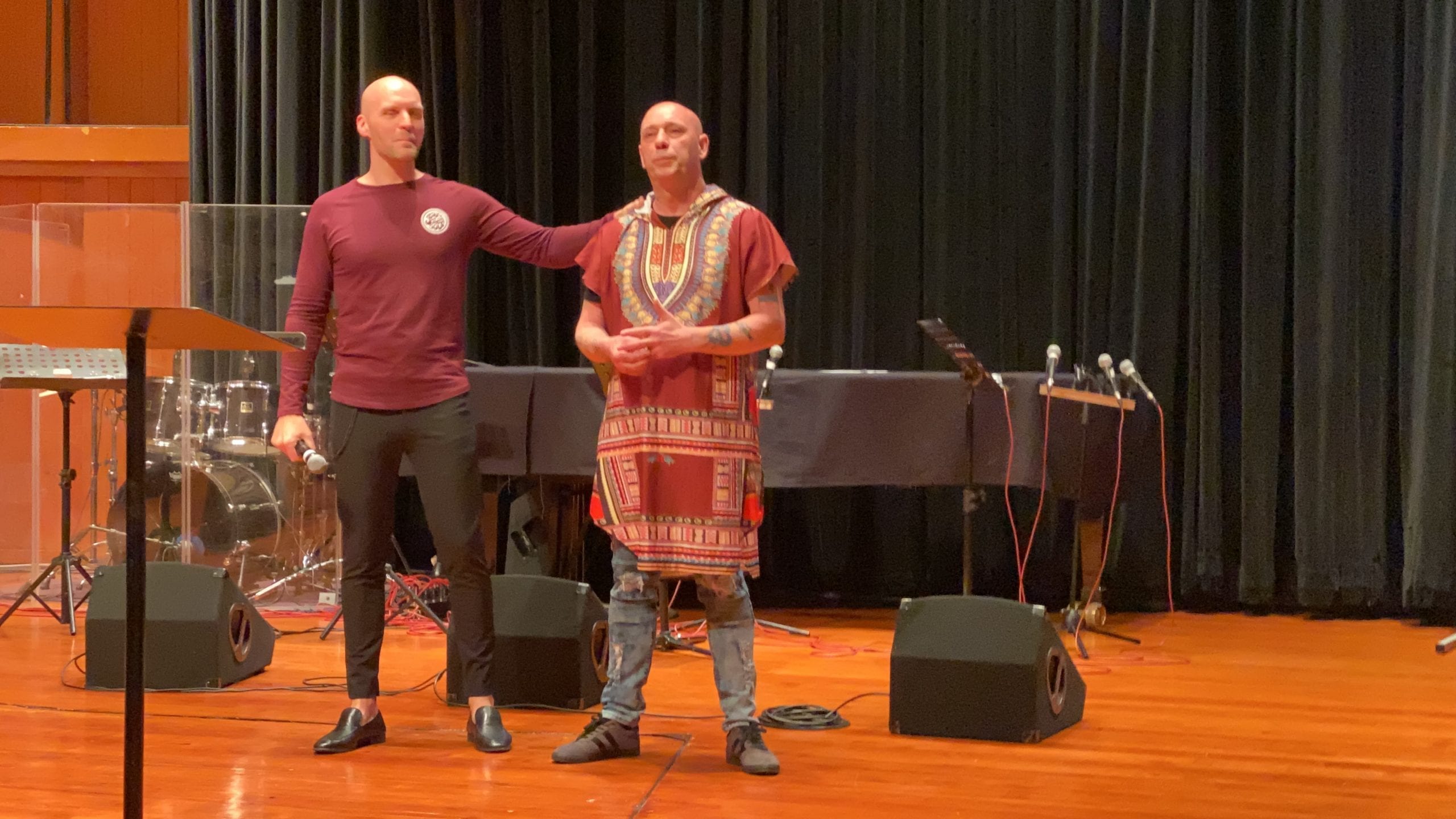 Neil & Janet Gregson | Jesus At The Door