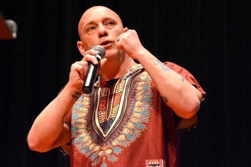 Neil & Janet Gregson | Jesus At The Door